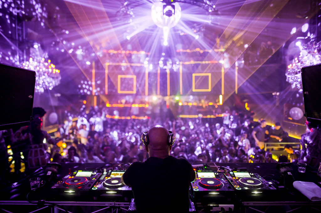 Opera Nightclub Logo